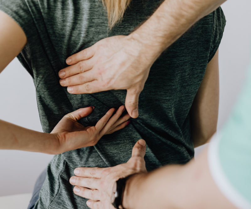 Lumbalgia inespecífica: uno de los dolores más comunes - Centre Kine
